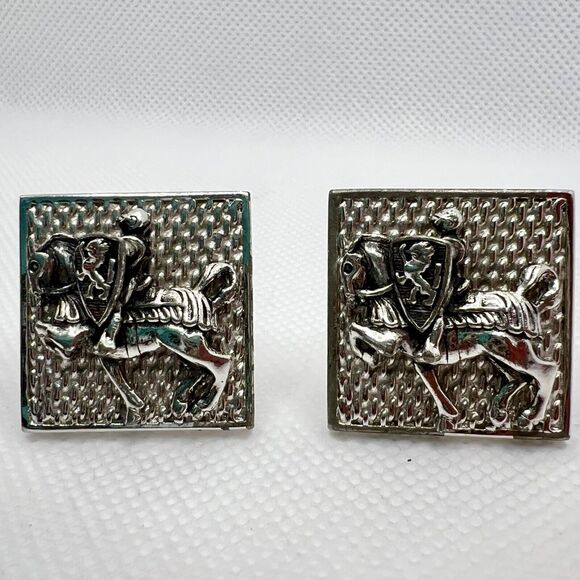 SWANK | Accessories | Swank Silvertone Rampant Lion On Shield Medieval ...
